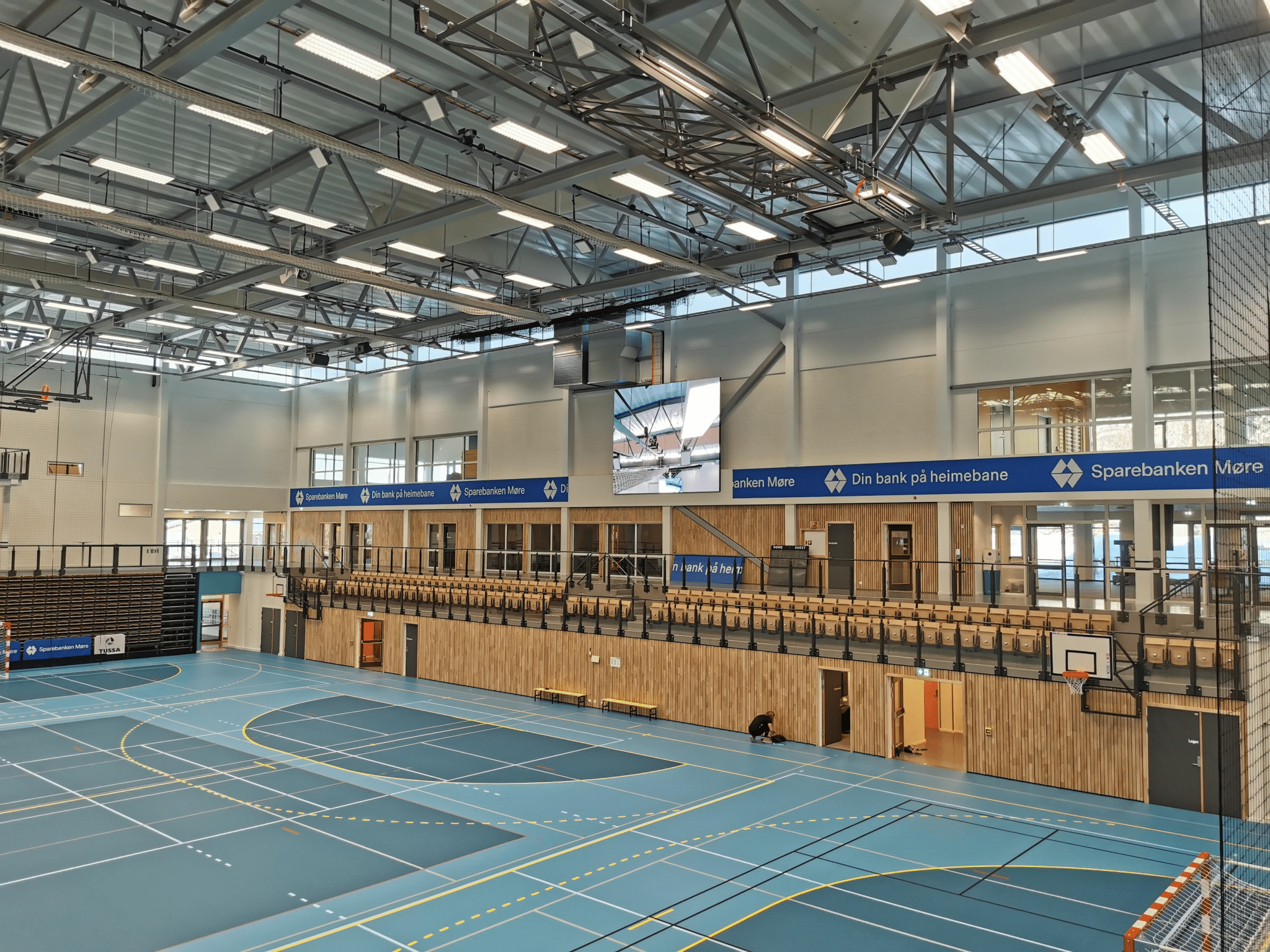 Volda Campus SPAREBANK1 ARENA | Reklameservice AS