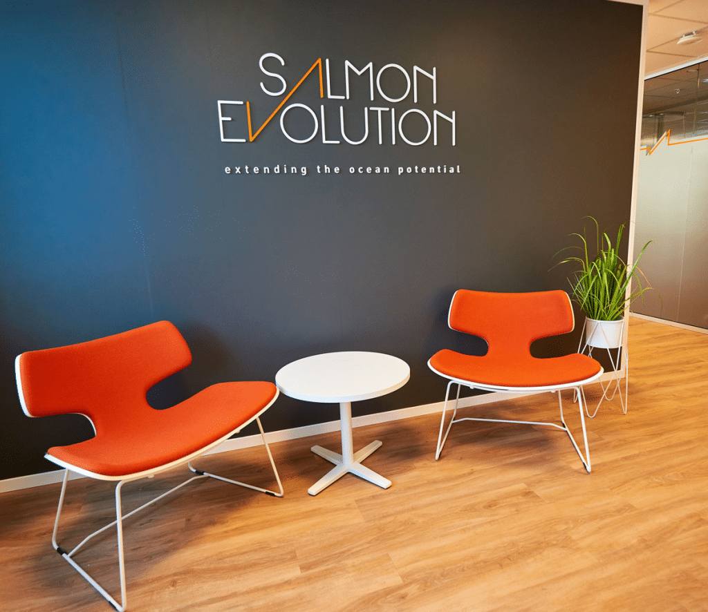 Salmon Evolution | Skilting | Reklameservice AS